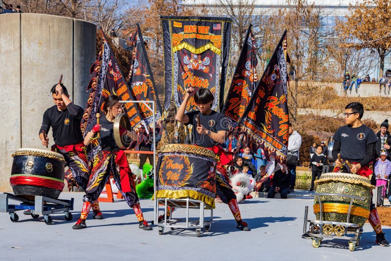 Lion Dance Performance in the Lunar New Year Festival Editorial Stock ...