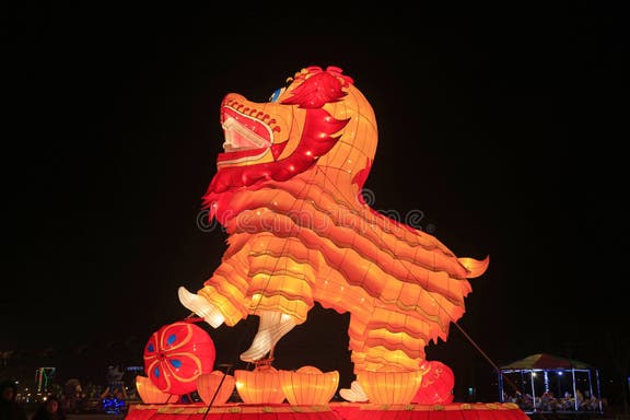 Lion Dance shape lantern editorial image. Image of night - 365706950