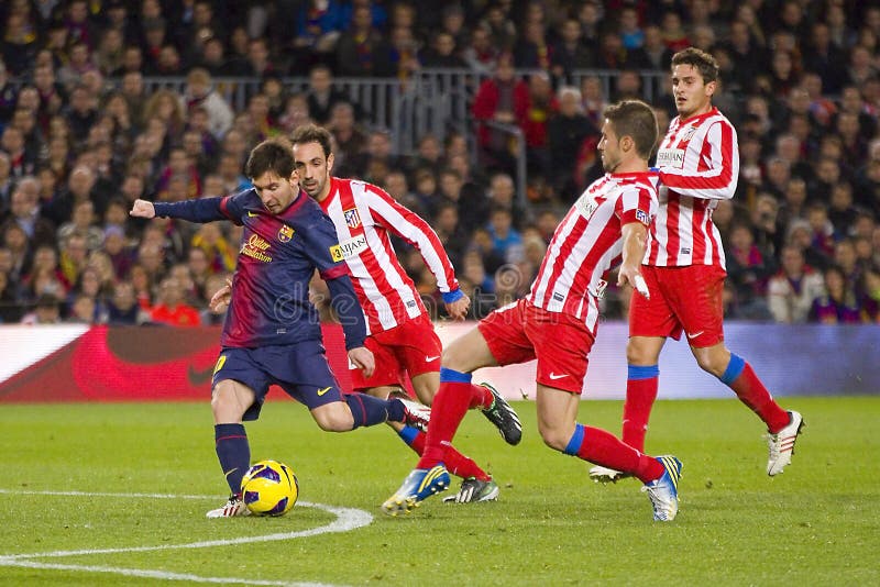 Leo Messi in action editorial photography. Image of spain - 10995282