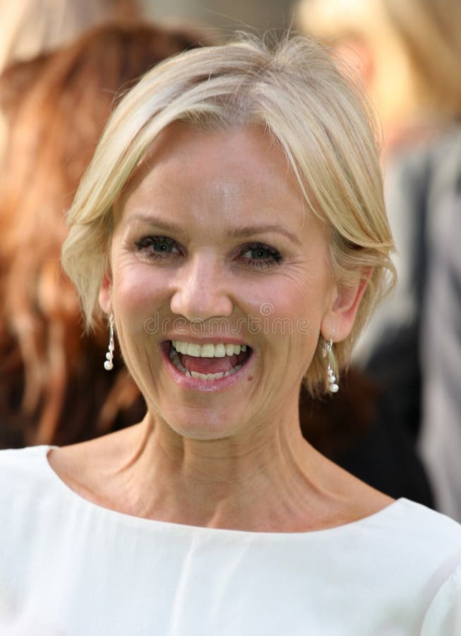Lisa Maxwell