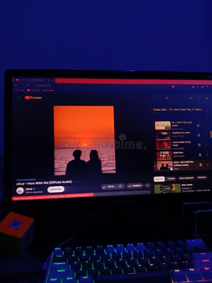 Listen To Music Here with Me - D4vd with Blue Light Editorial Image ...