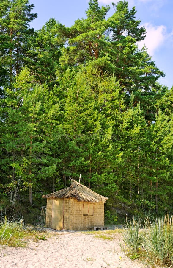 Litet hus arkivfoto. Bild av norr, lettland, liggande - 21562332