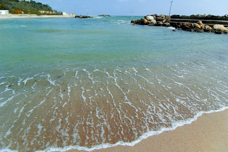 Litorale del Mar Nero immagine stock. Immagine di nero - 732387