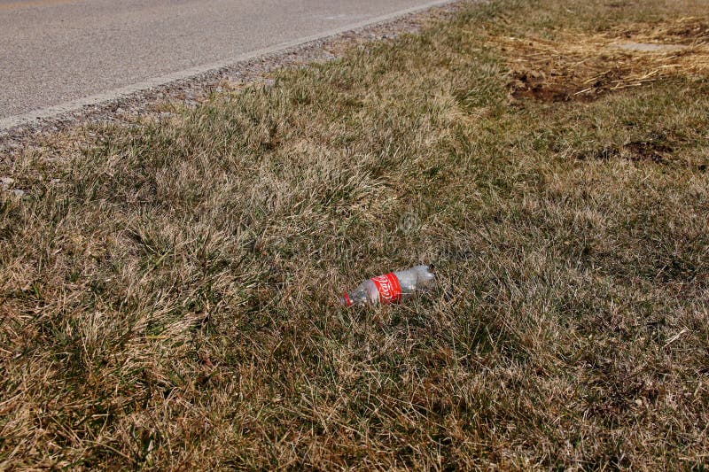 Litter Along a Roadside - Plastic Bottle Editorial Stock Image - Image ...