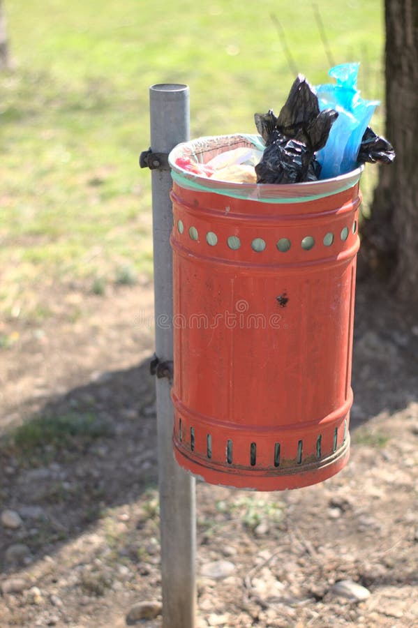 645 Roadside Trash Bin Stock Photos - Free & Royalty-Free Stock Photos ...