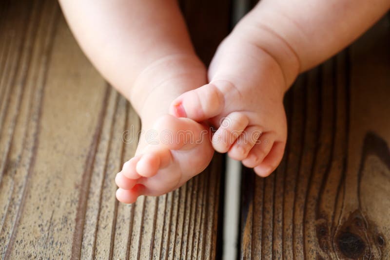 Little Baby`s Legs on the Bench Stock Image - Image of beautiful, legs ...