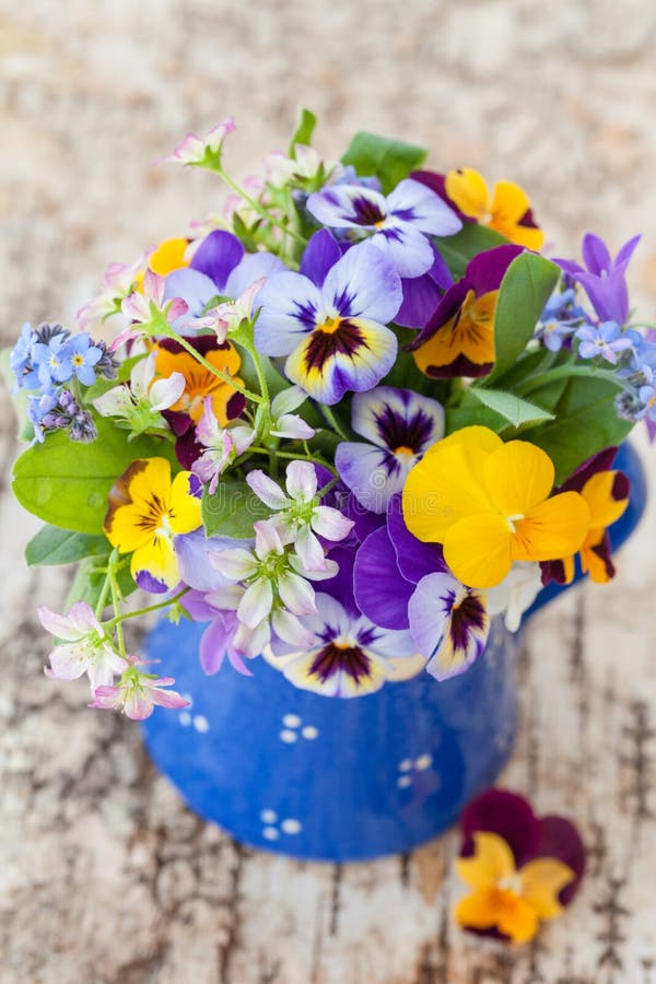 Little Bouquet of Spring Flowers Stock Image - Image of vertical ...