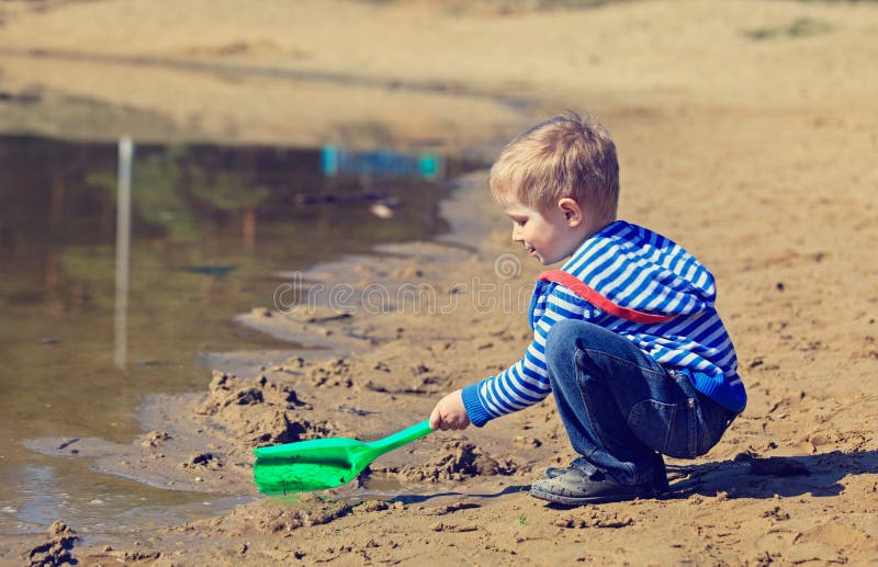 1,156 Boy Digging Sand Photos - Free & Royalty-Free Stock Photos from ...