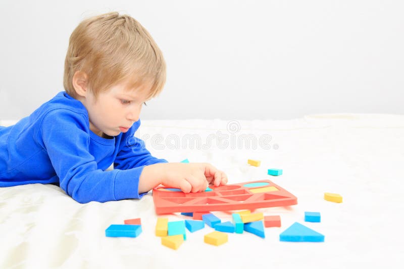 Little boy learning shapes stock image. Image of colorful - 39096091