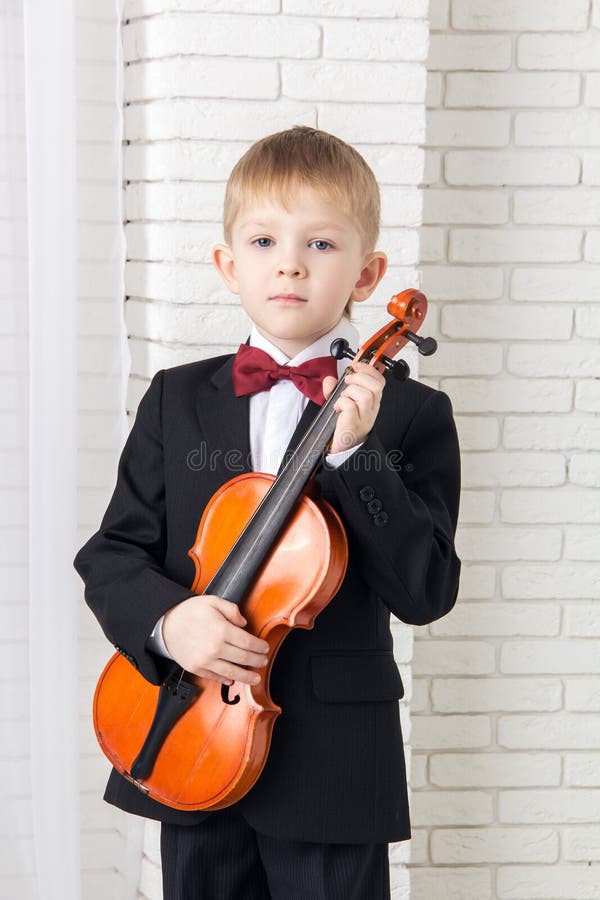 Standing violin play stock photo. Image of violinist - 21455234