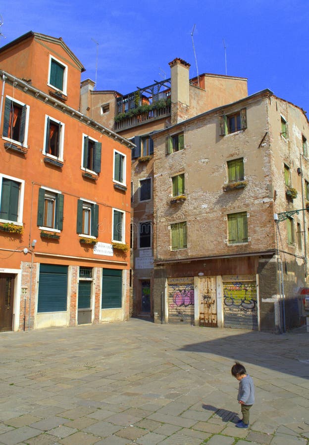 Little Boy on Venice Square Editorial Image - Image of cute, looking ...