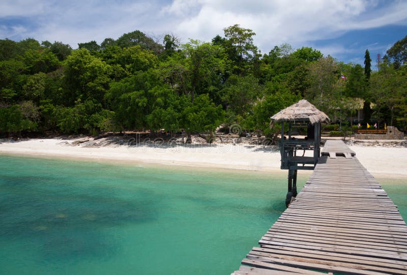 Little bridge stock image. Image of atoll, horizon, snorkeling - 56160165