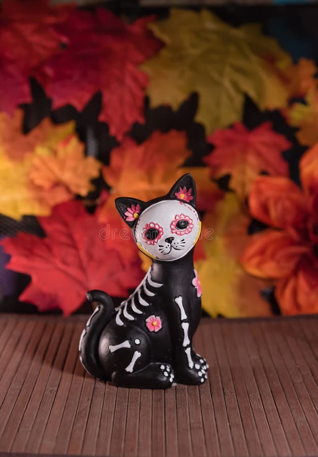 Day Of The Dead Cat Statue