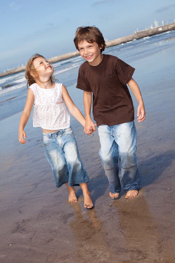 Little Friends at the Beach Stock Photo - Image of smile, travel: 24511242
