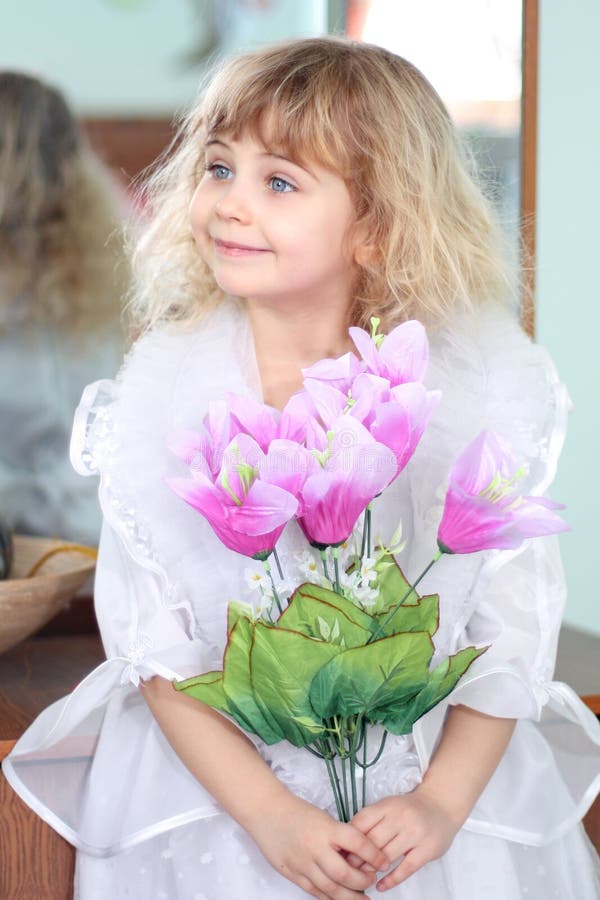 Little girl stock image. Image of children, girl, flowers - 20660481