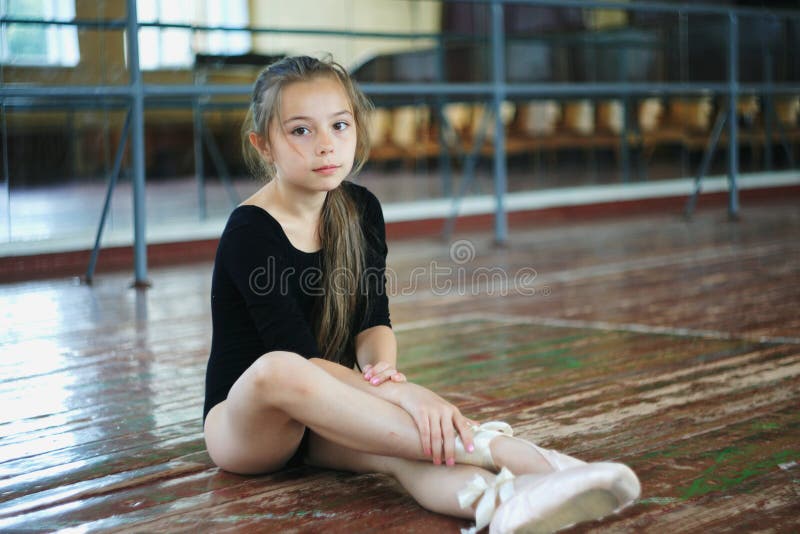 Little Girl in the Dance Class Stock Image - Image of culture, dress ...