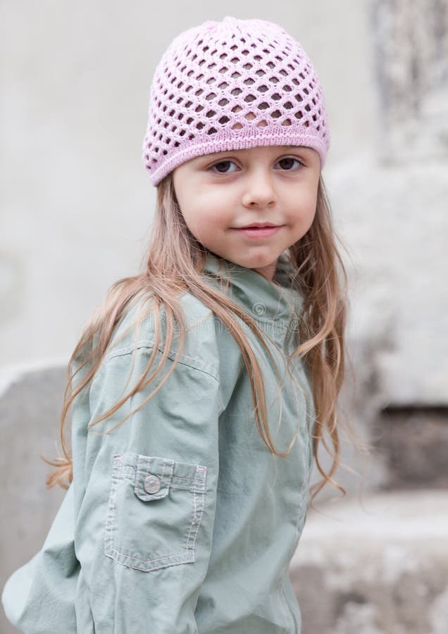 Little Girl in Knit Pink Hat Stock Photo - Image of eyes, knit: 25199450