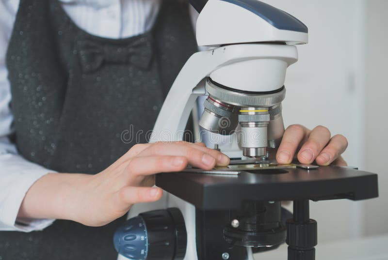 Little Girl Using Microscope. Stock Image - Image of class, discover ...