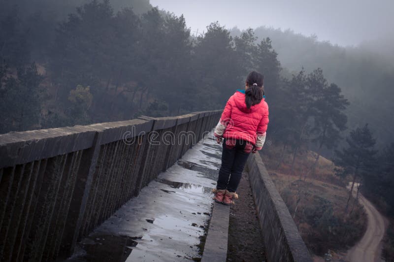 5+ Little girl standing bridge Free Stock Photos - StockFreeImages