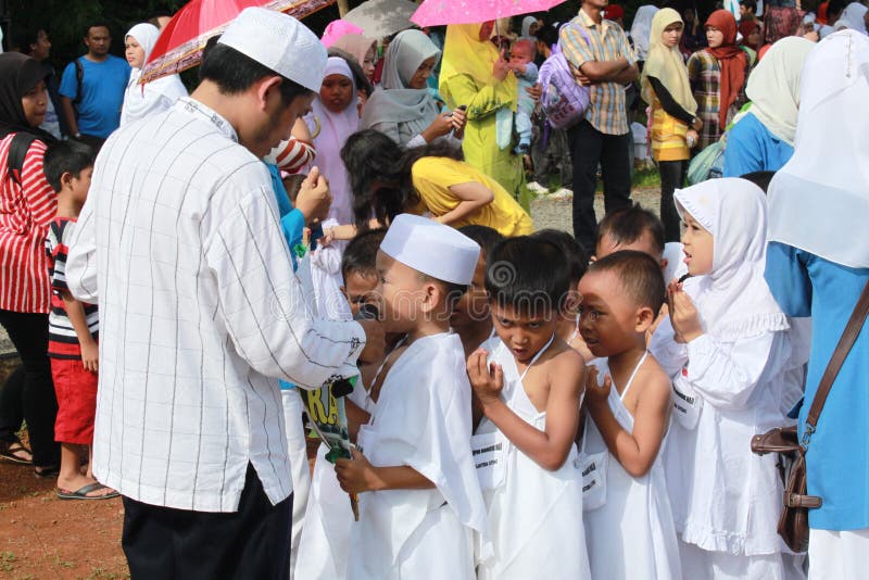 Little hajj - manasik editorial stock photo. Image of boys - 23435848