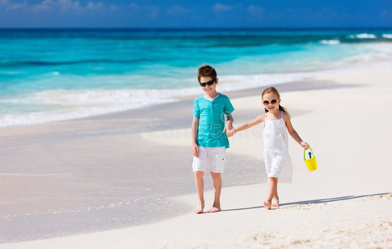 Тайные картинки beach little