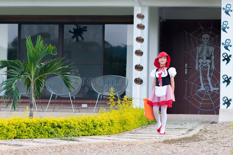 Little Girl Happy Face Skipping Stock Photos - Free & Royalty-Free ...