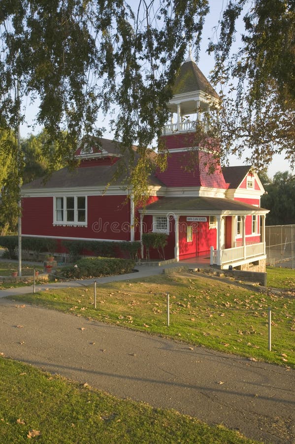 Little Red Schoolhouse stock image. Image of schoolhouse - 52309037