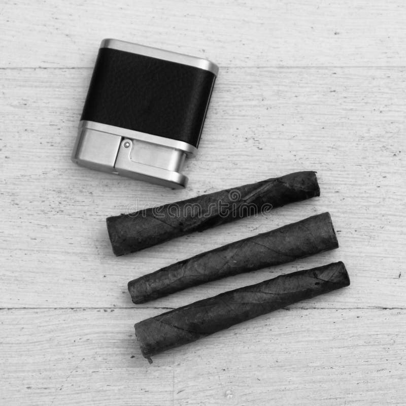 Little Toscano: Italian Cigars And Lighter Stock Image - Image of ...