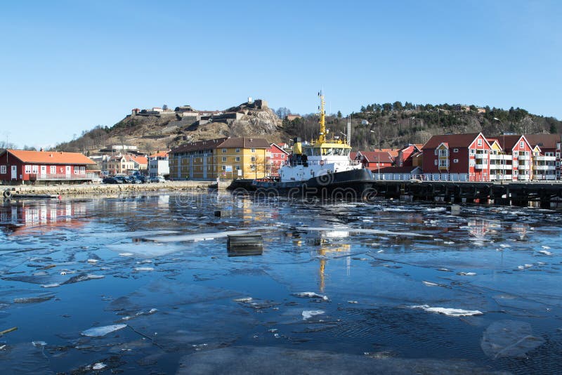 The little tug boat stock photo. Image of river, breaking - 24292636