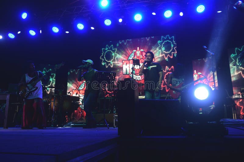 Live reggae concert editorial stock image. Image of reggae - 153449299