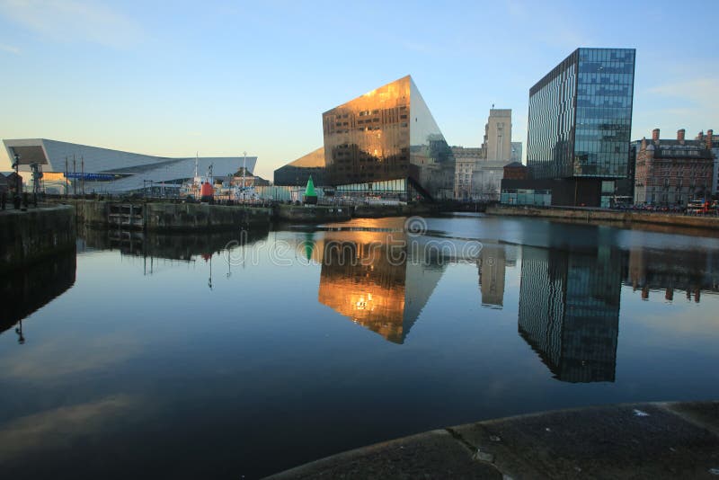 Liverpool Albert Docks editorial photo. Image of waterway - 241351301
