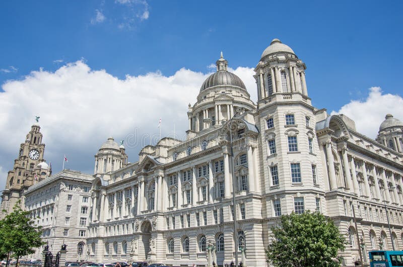 Liverpool Liver Building 02 Stock Image - Image of clock, roof: 835523
