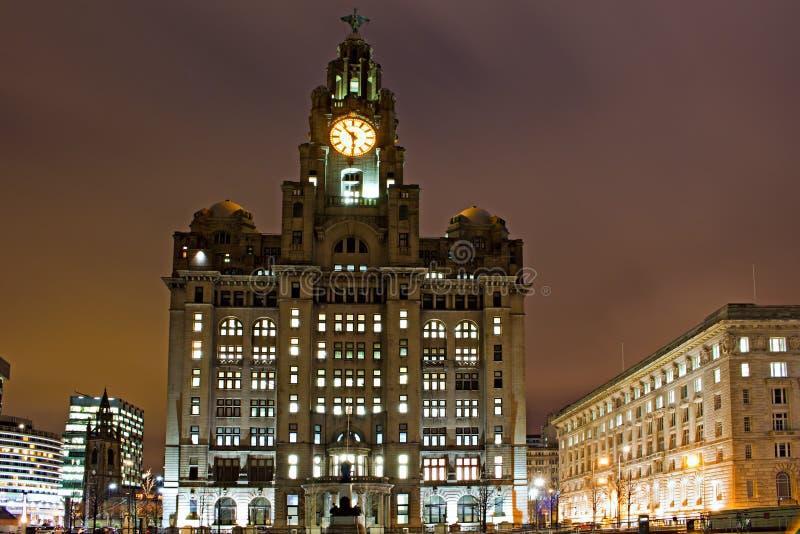 Liverpool S Historic Waterfront Buildings Stock Photo - Image of ...