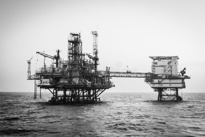 Oil and Rig Platform Operation in North Sea, Heavy Industry in Oil and ...