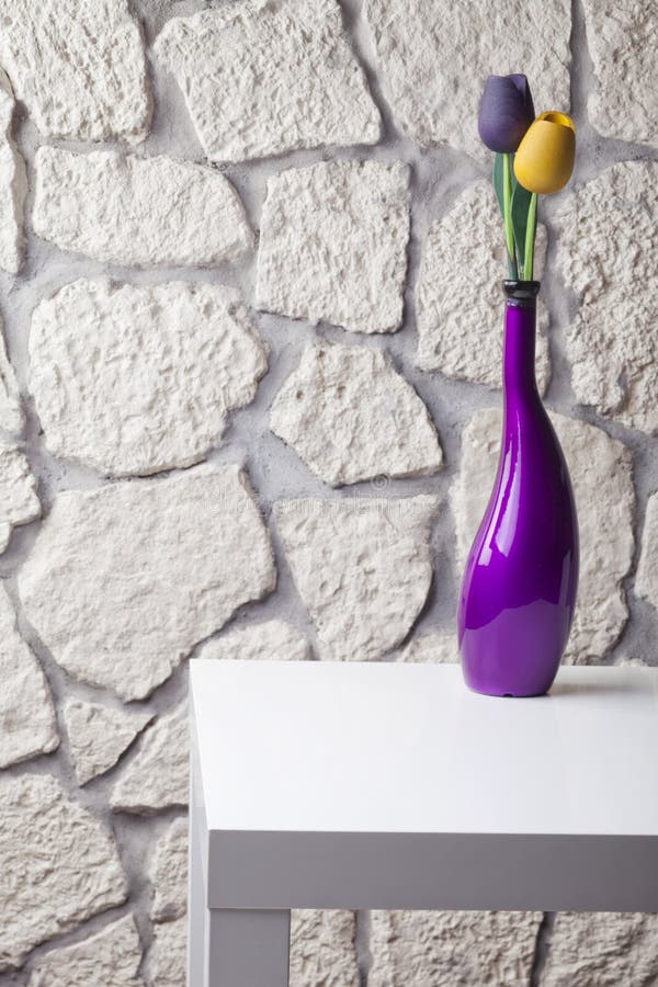 Living Room Decor, High Key. Stock Image - Image of tulip, rustic: 18968247