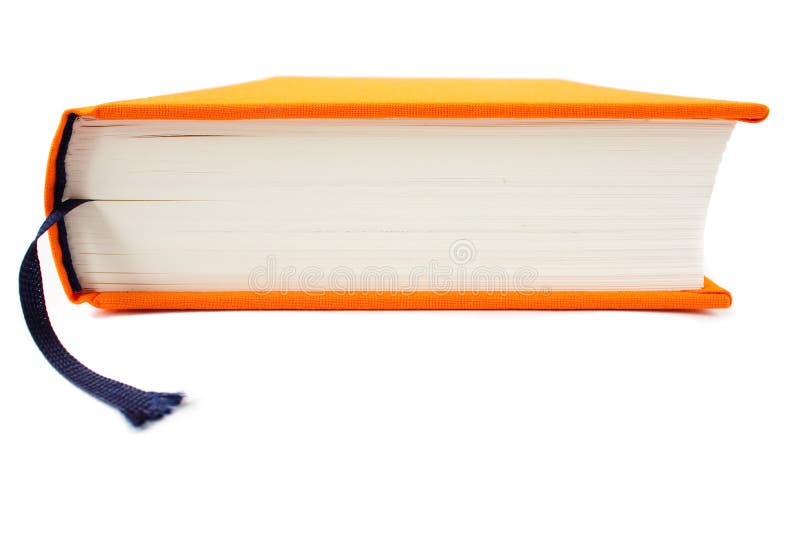 Vieux livre fermé photo stock. Image du littérature, isolement - 28911314