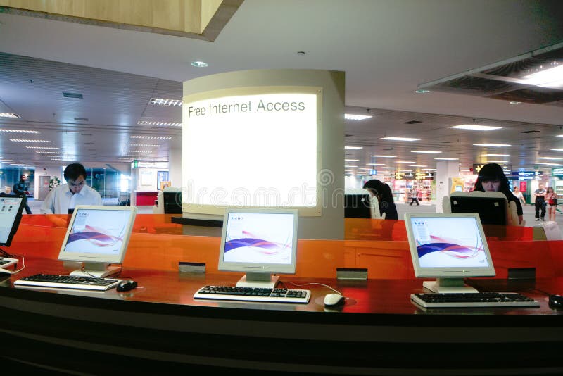 Livre o acesso de Internet imagem editorial. Imagem de internacional ...