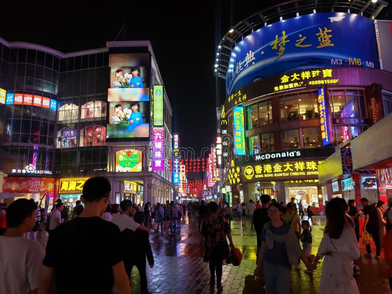 Liwan Square Guangzhou City China Editorial Photography - Image of ...
