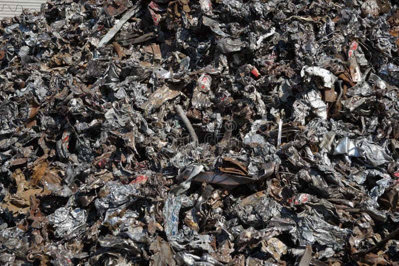 Lixo Do Metal Para a Sucata Imagem de Stock - Imagem de reciclar ...