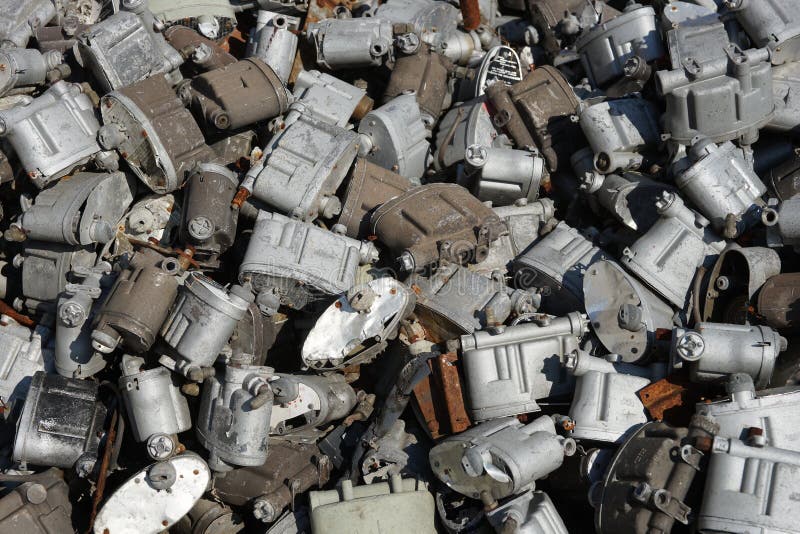 Lixo Do Metal Para a Sucata Imagem de Stock - Imagem de material ...