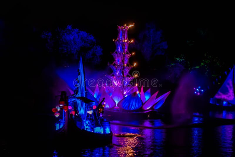 Ljusbildens Floder I Djurkungariket 123 Redaktionell Foto - Bild av ...