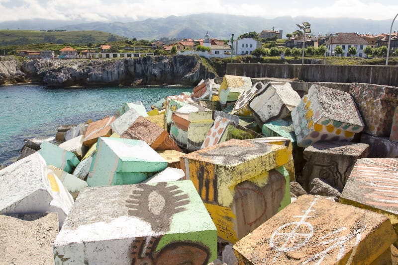 Llanes, Espanha foto de stock editorial. Imagem de espanha - 33804188