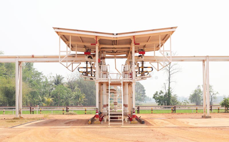 Loading bay stock image. Image of transportation, transporter - 39159691