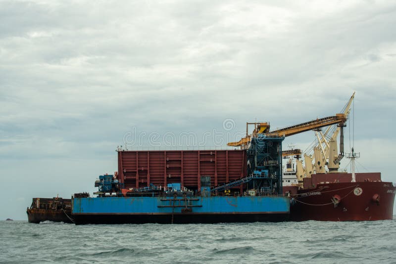 Loading Coal on Bulk Vessel Ship in Offshore Cargo Port Editorial Photo ...