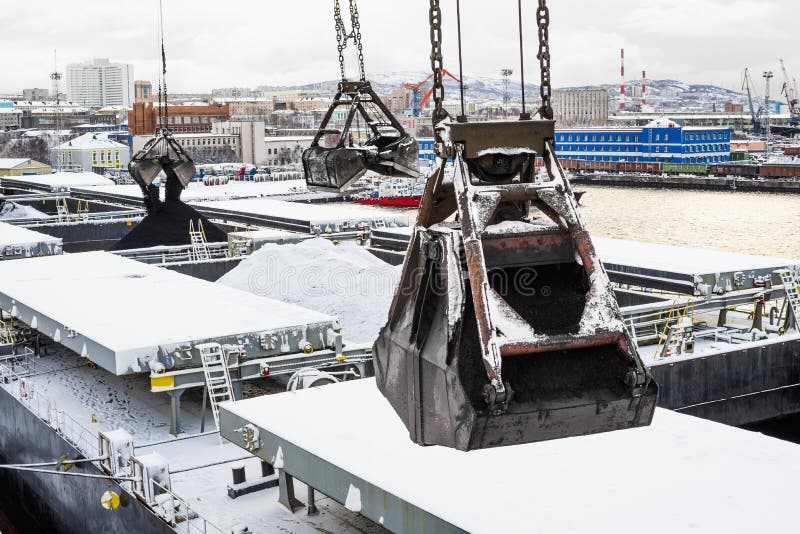 Clamshell Gripper in the Process of Work in the Seaport. Stock Image ...