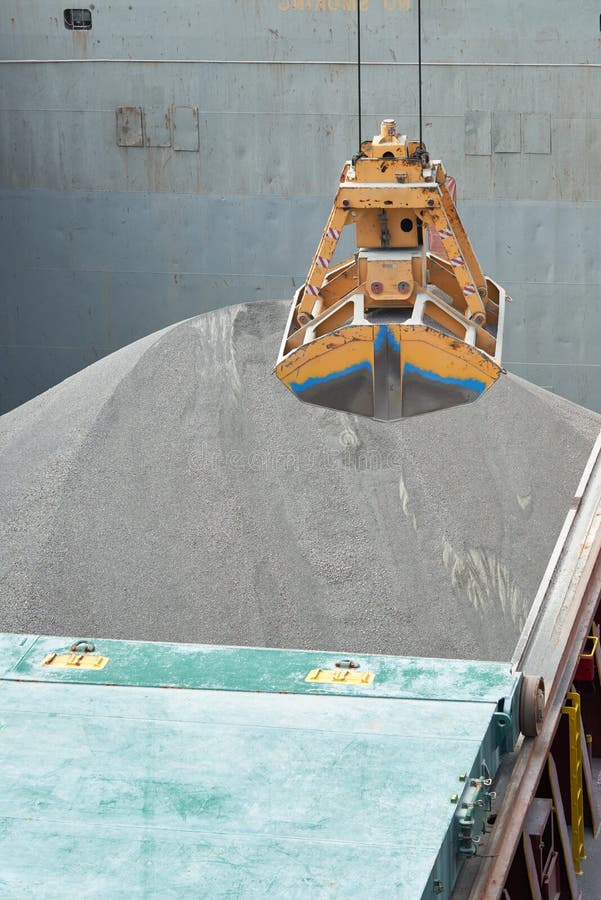 Loading and Dischargind Operation of Bulk Cargo Bauxite on Bulk Carrier ...