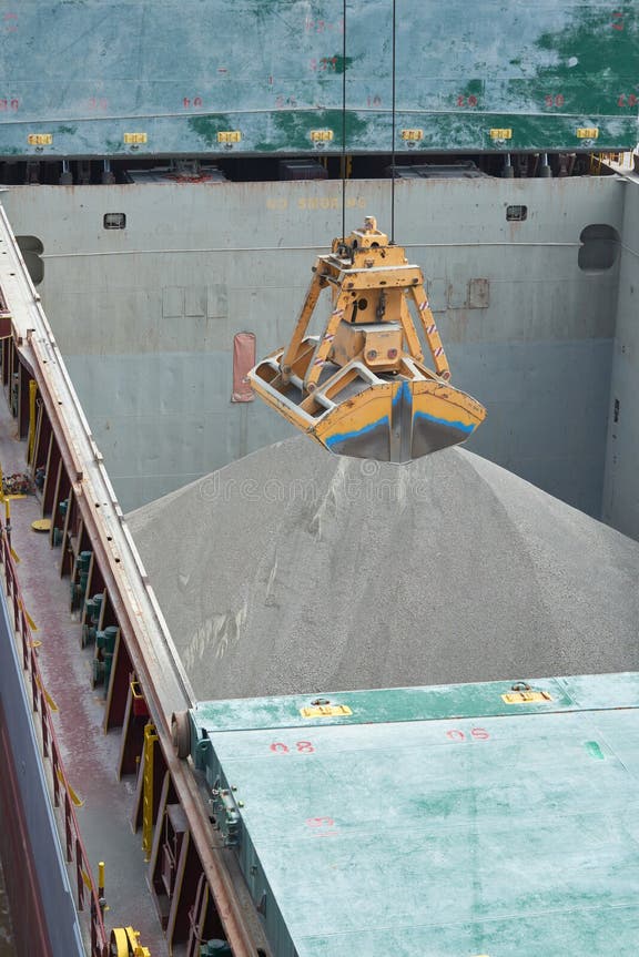 Loading and Dischargind Operation of Bulk Cargo Bauxite on Bulk Carrier ...
