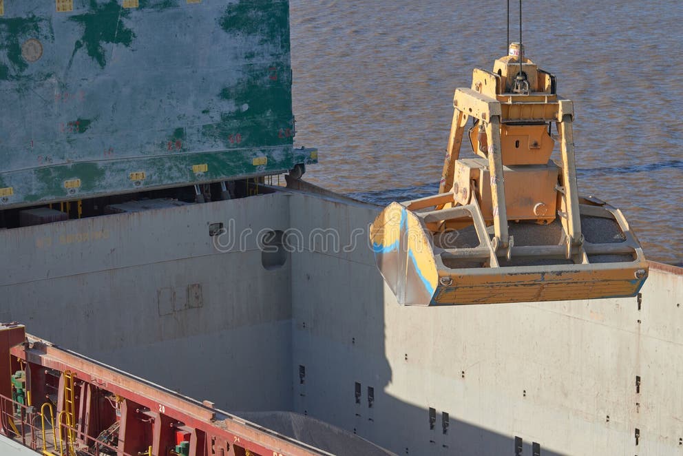 Loading and Dischargind Operation of Bulk Cargo Bauxite on Bulk Carrier ...