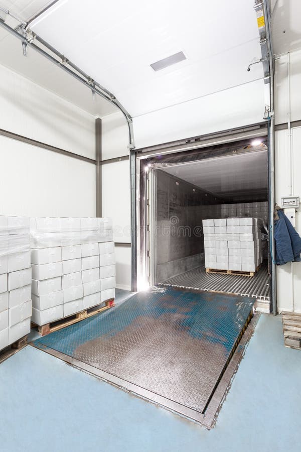 440+ Loading dock Free Stock Photos - StockFreeImages