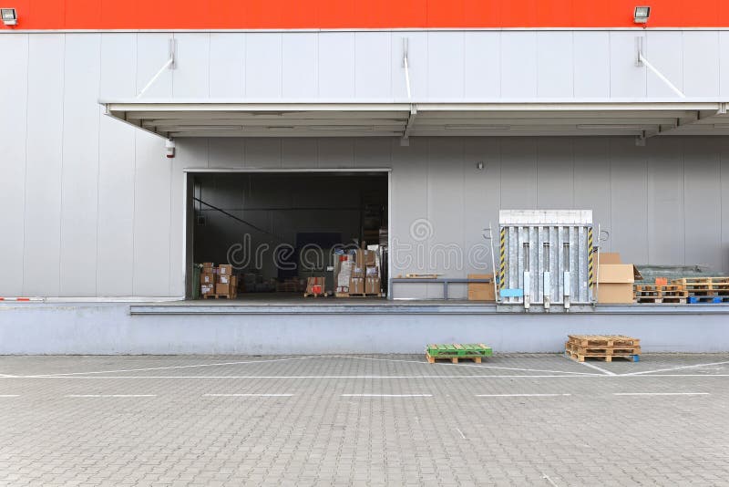 Loading dock warehouse stock image. Image of loading - 33204237
